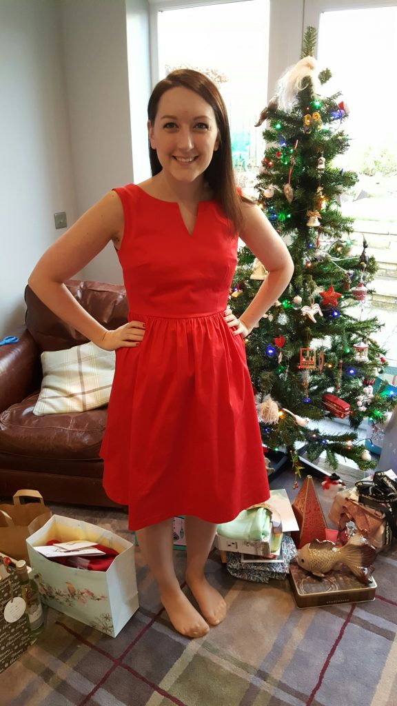 Little red dress - Almond Rock